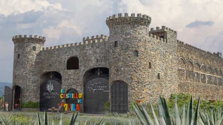 Descubre la majestuosidad del Castillo de Tequila – Vive GDL